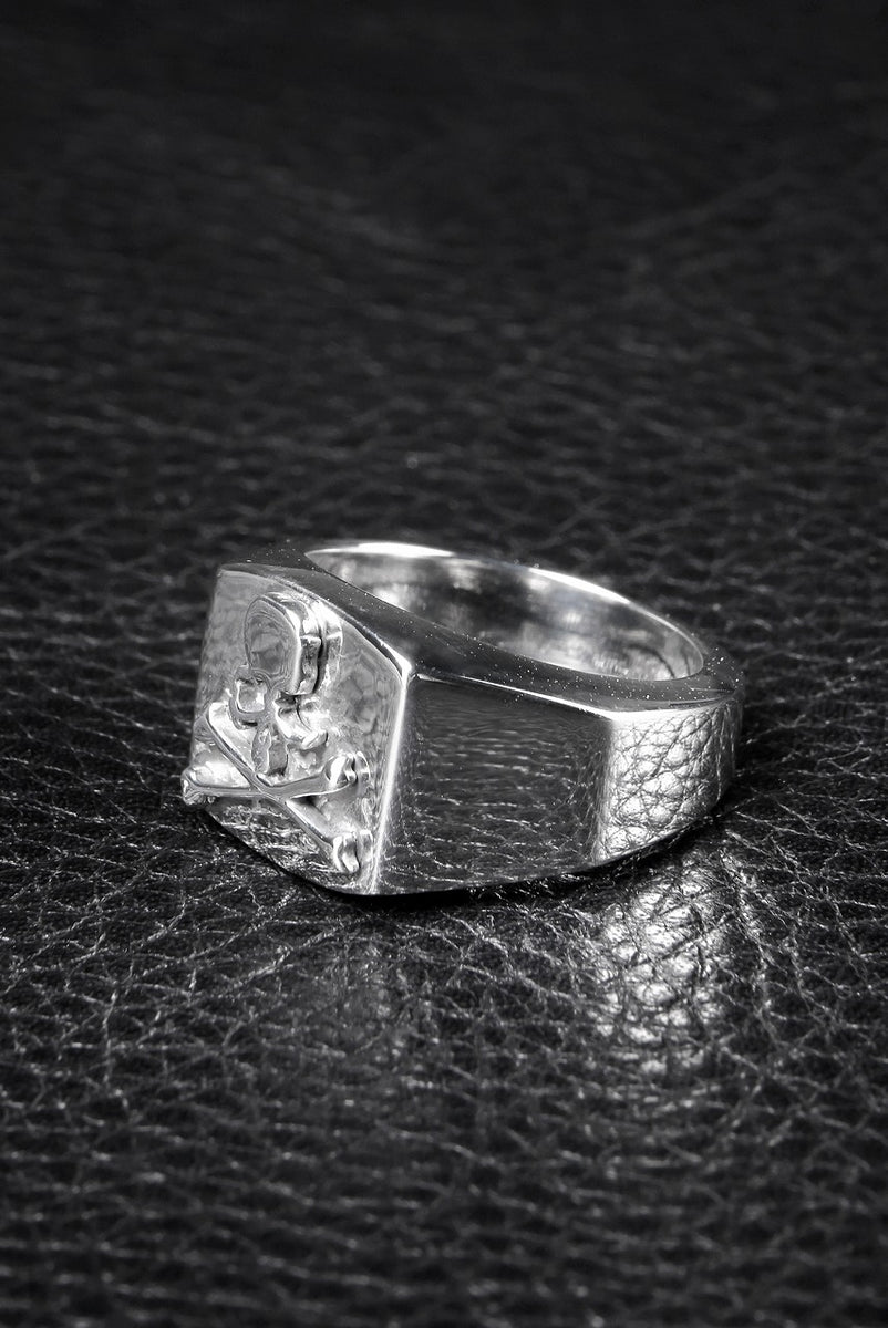mastermind JAPAN COLLEGE RING (SILVER)の商品ページ | マスターマインドの公式通販 - LOOM ...