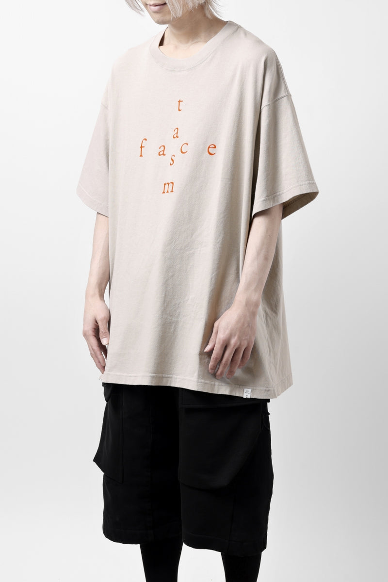 FACETASM CROSS LOGO PRINT BIG TEE (SAND BEIGE)の商品ページ | ファセッタズムの公式通販 ...
